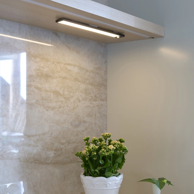 Easy LED oppladbar armatur benkbelysning 40cm sort