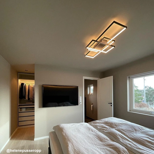 Middletown LED plafond taklampe 100cm sort